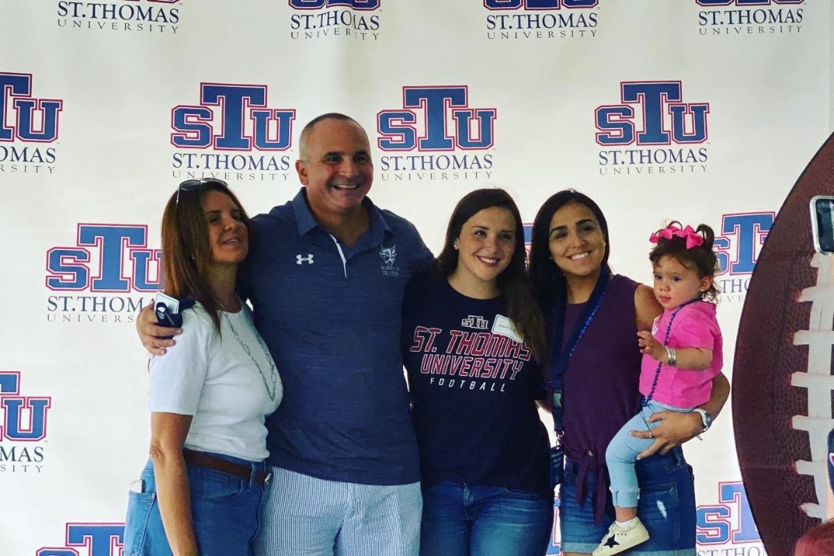 5 Reasons to join Bobcat Connect - St. Thomas University News