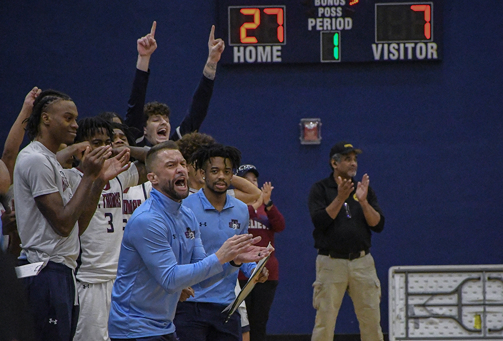 Zach Moss off to solid start as STU’s head basketball coach - St ...