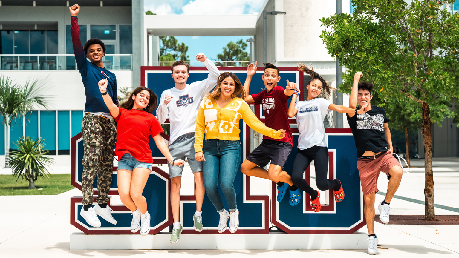 Financial Aid - St. Thomas University